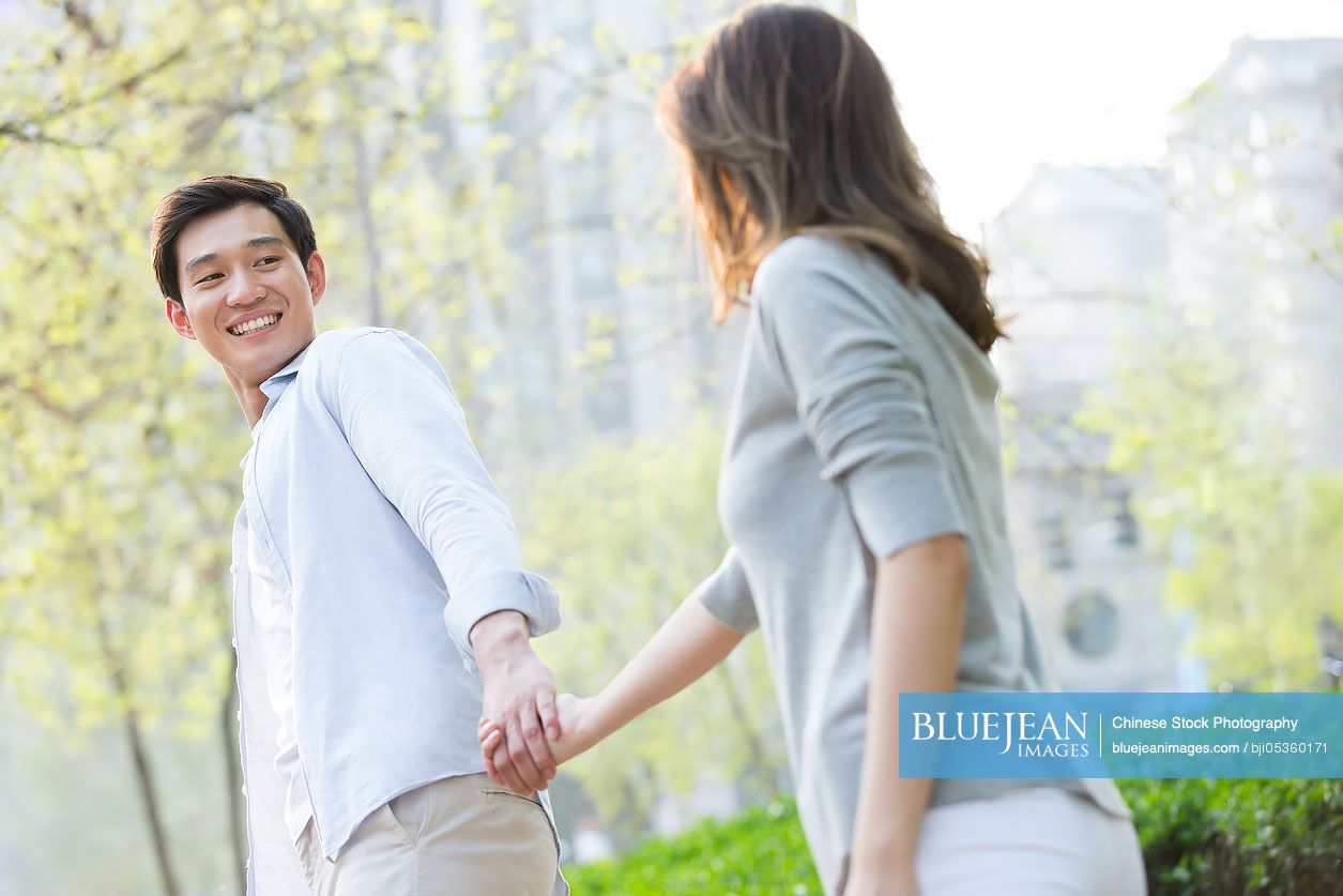 Happy young Chinese couple-High-res stock photo for download