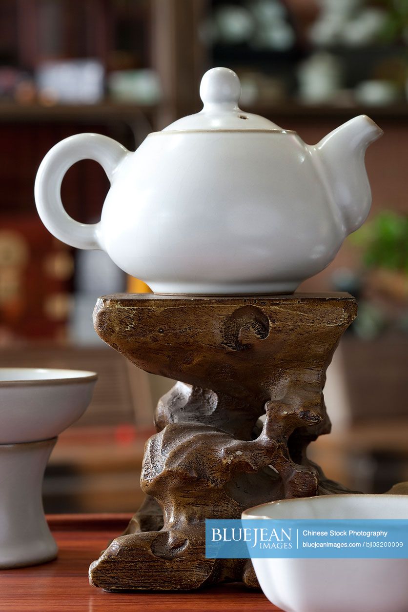 Traditional Chinese teapot and tea cup-High-res stock photo for download