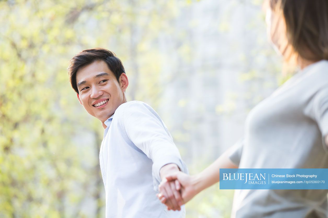 Happy young Chinese couple-High-res stock photo for download