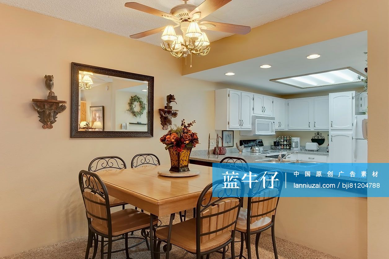 Dining table and kitchen in middle class house-蓝牛仔影像-中国原创广告影像素材
