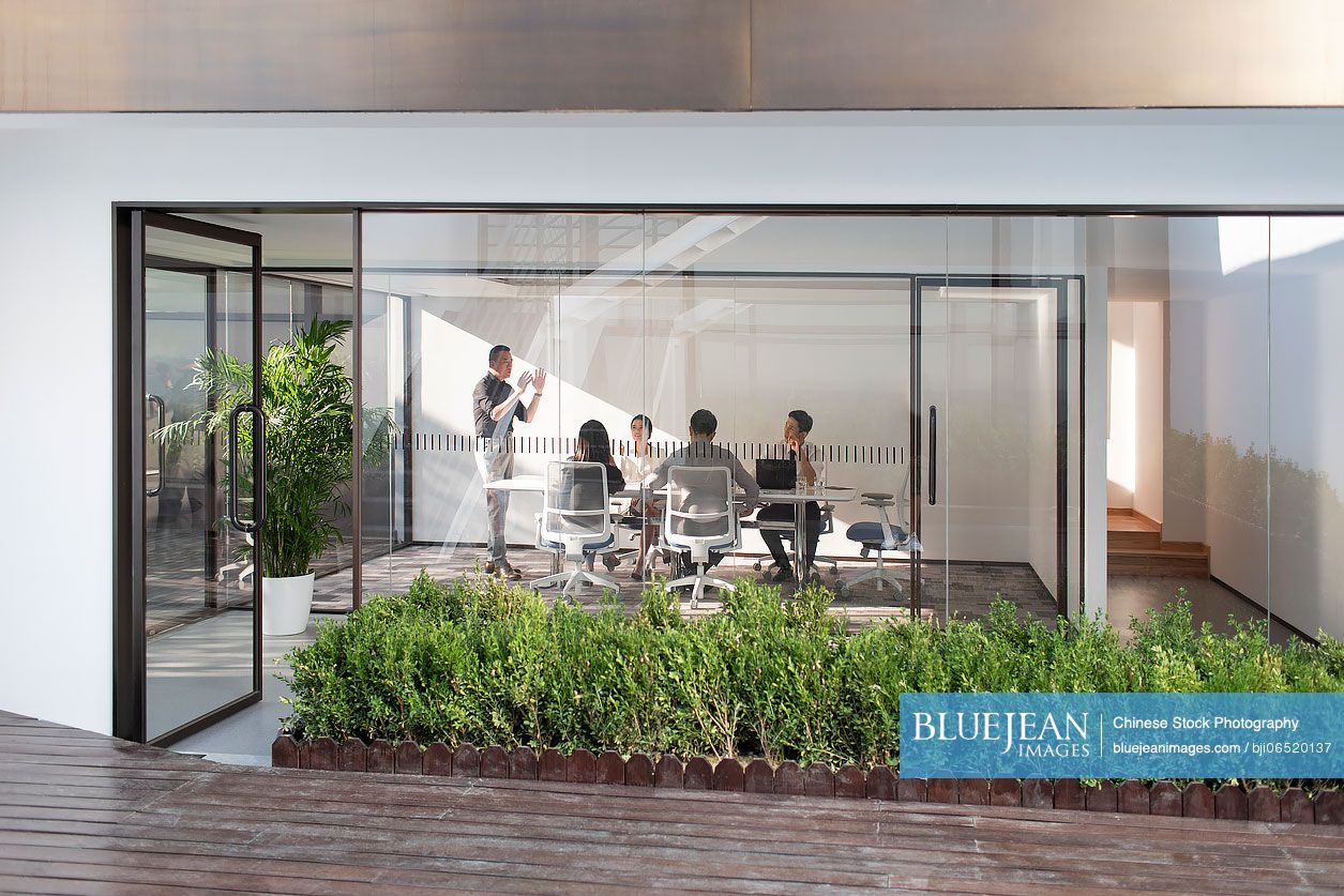 Chinese business people having meeting in board room-High-res stock ...