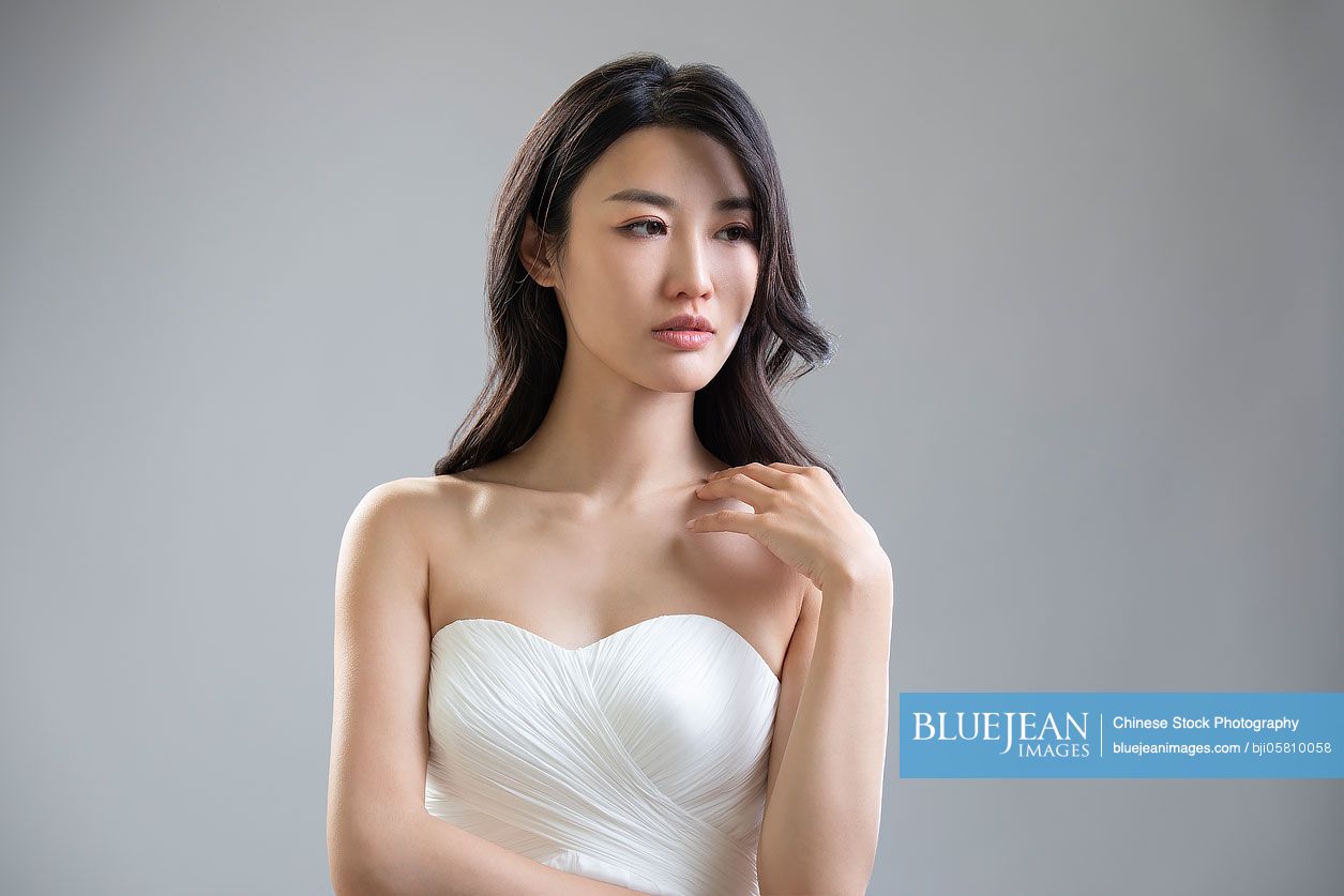 Portrait of beautiful young Chinese woman-High-res stock photo for download