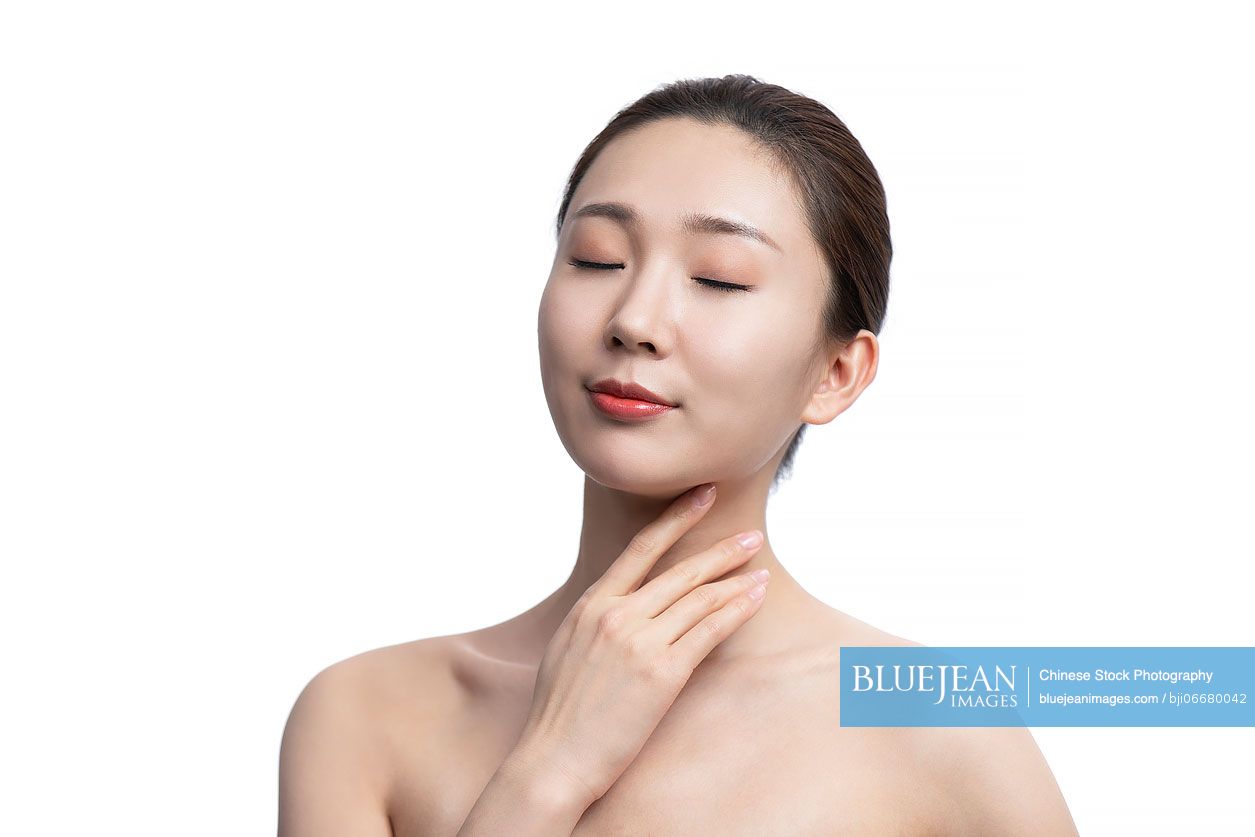 Studio shot of beautiful young Chinese woman-High-res stock photo for download