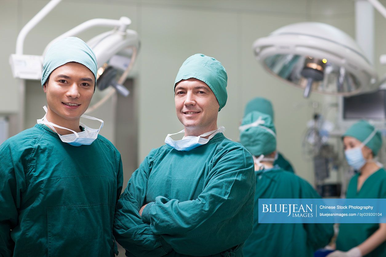 Portrait of medical team-High-res stock photo for download