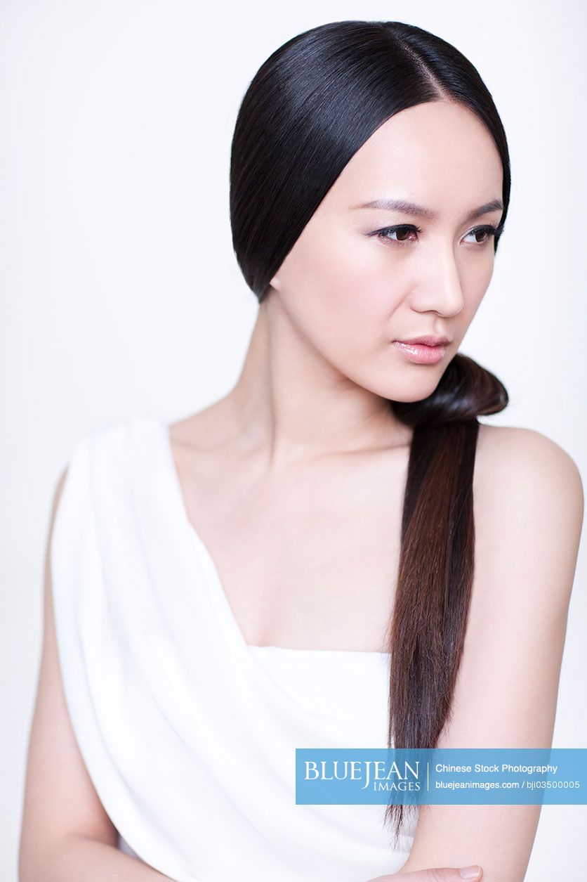 Beautiful young Chinese woman-High-res stock photo for download