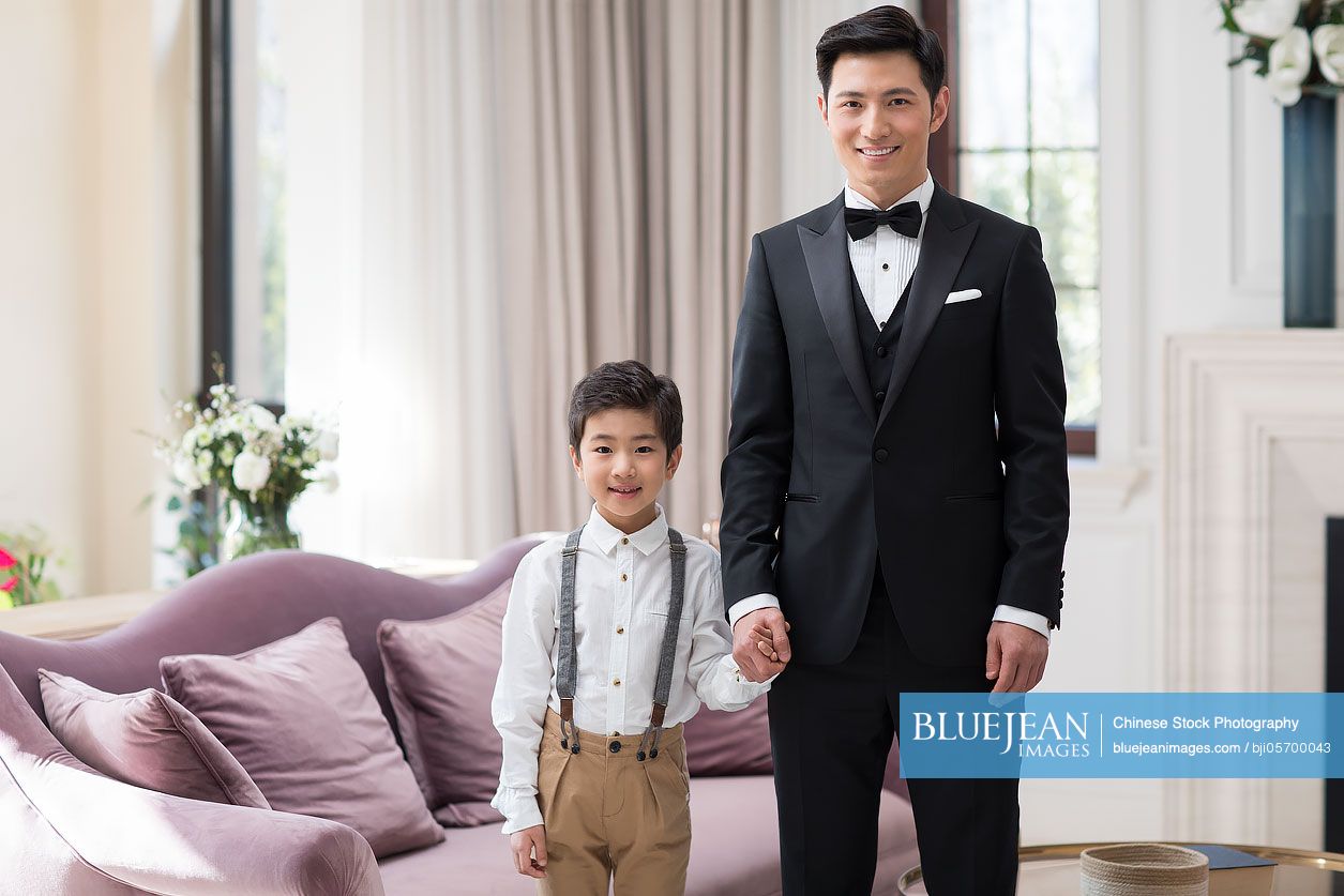 Portrait of Chinese noble father and son-High-res stock photo for download