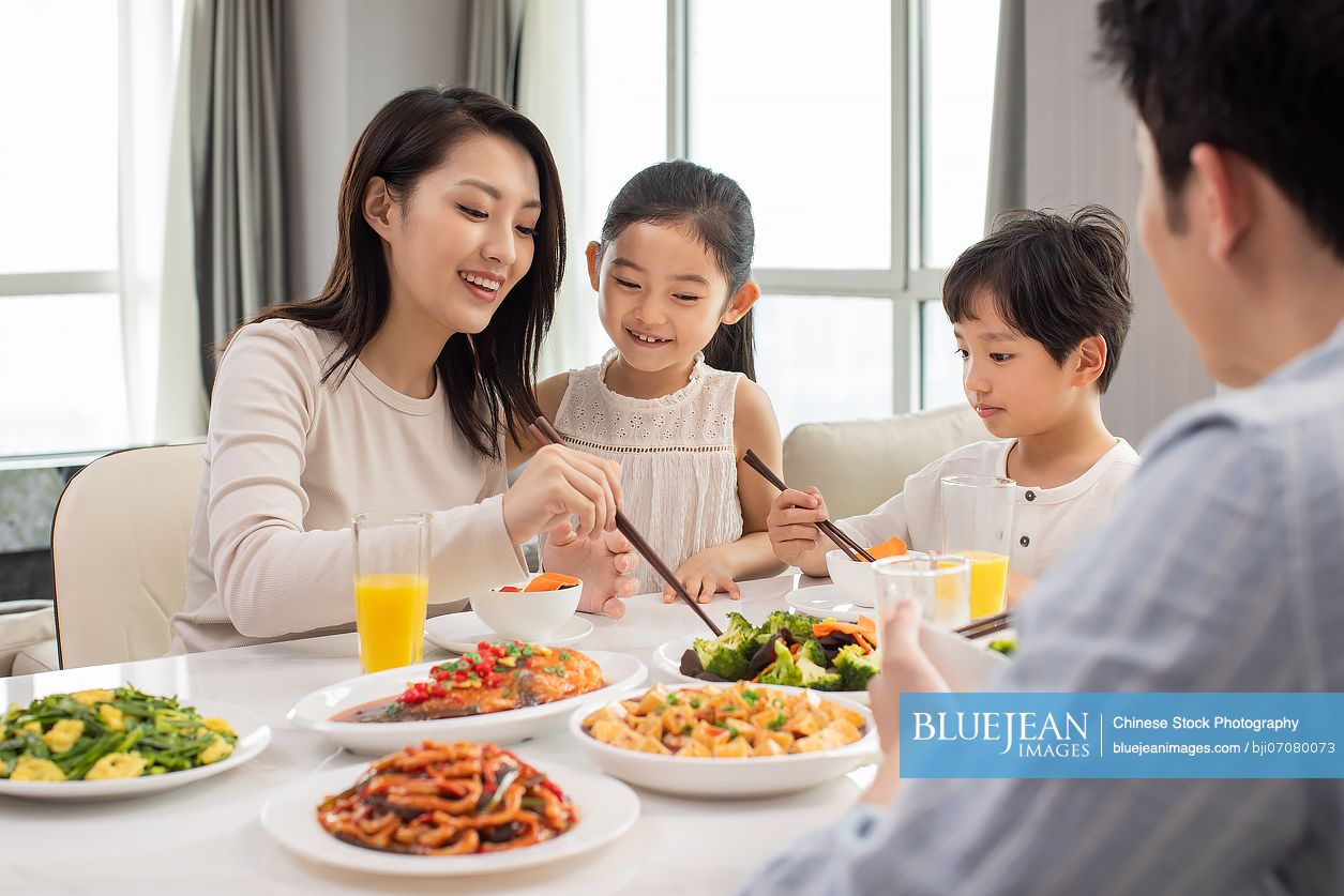 Chinese Family Dining Together-High-res stock photo for download
