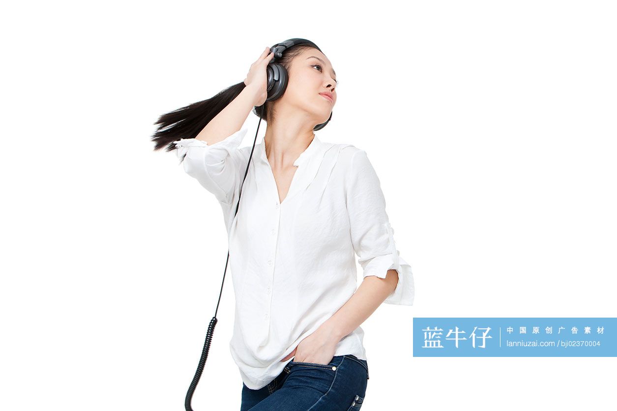 青年女子听音乐 蓝牛仔影像 中国原创广告影像素材