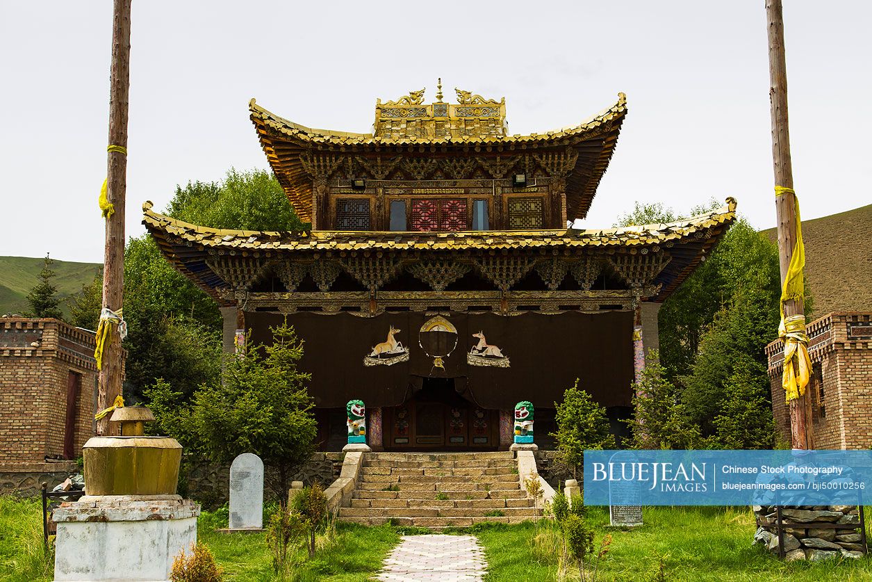 A Rou Big Temple in Qinghai province, China-High-res stock photo for ...