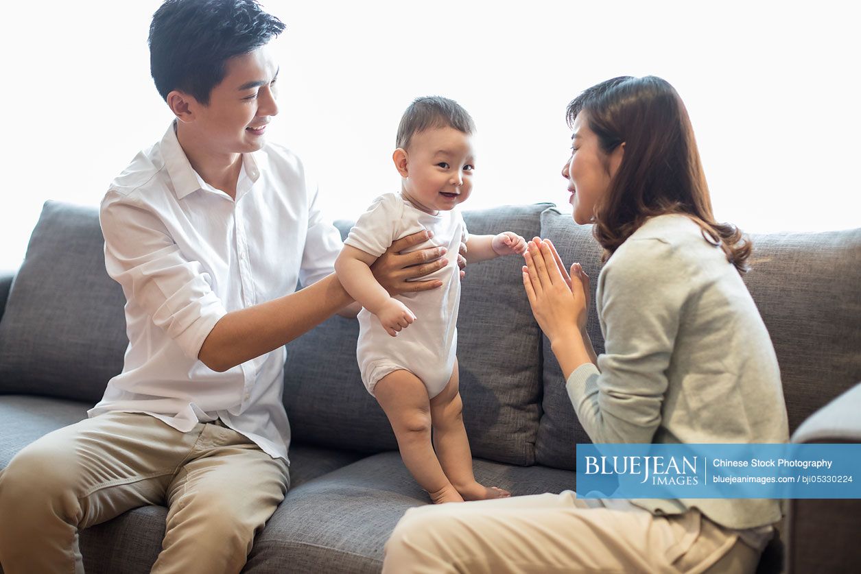 Happy young Chinese family-High-res stock photo for download