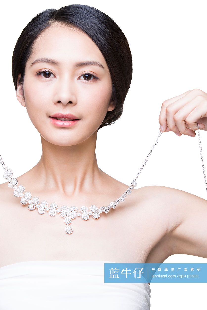 年轻美女与钻石项链 蓝牛仔影像 中国原创广告影像素材