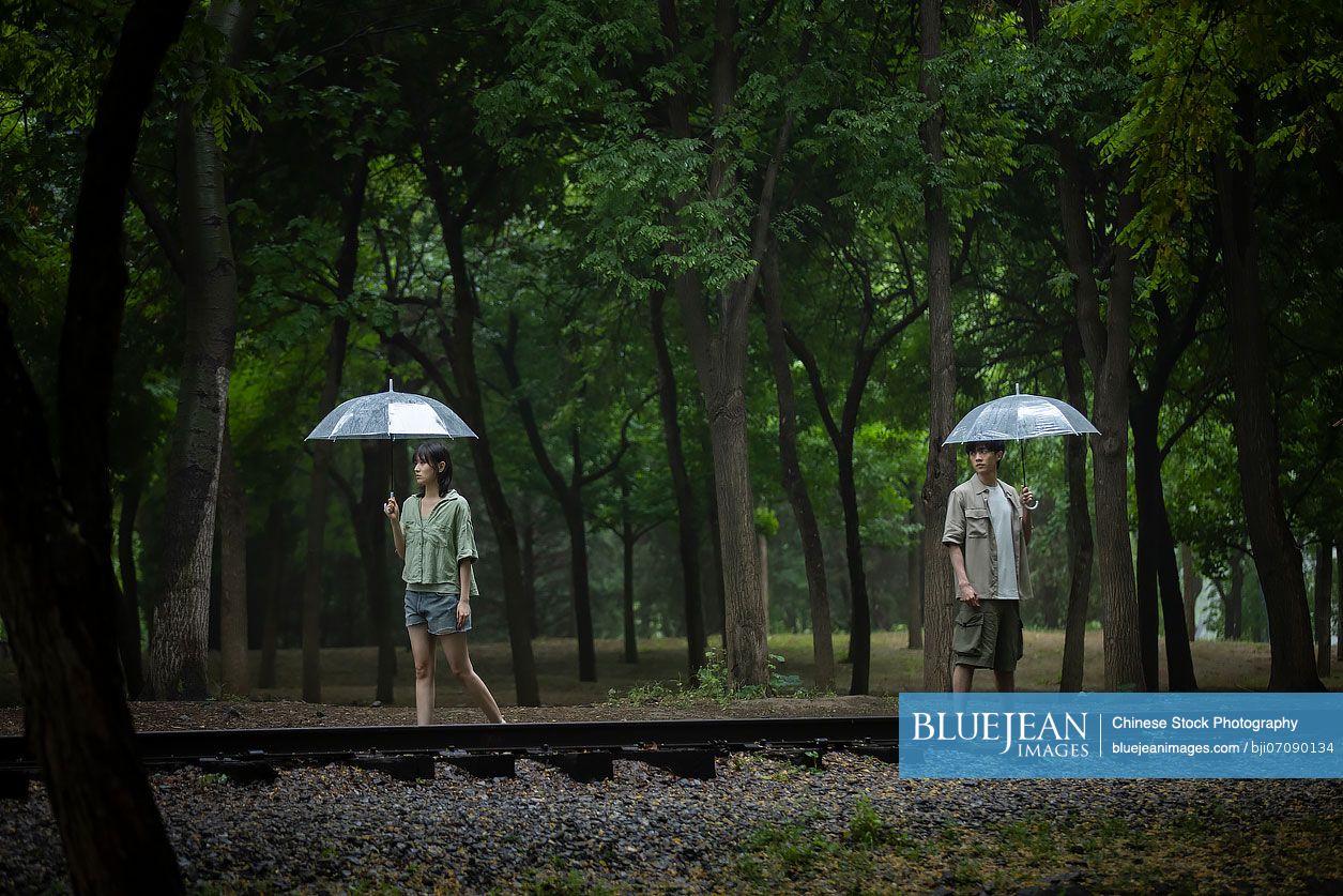 Young Chinese couple break up-High-res stock photo for download