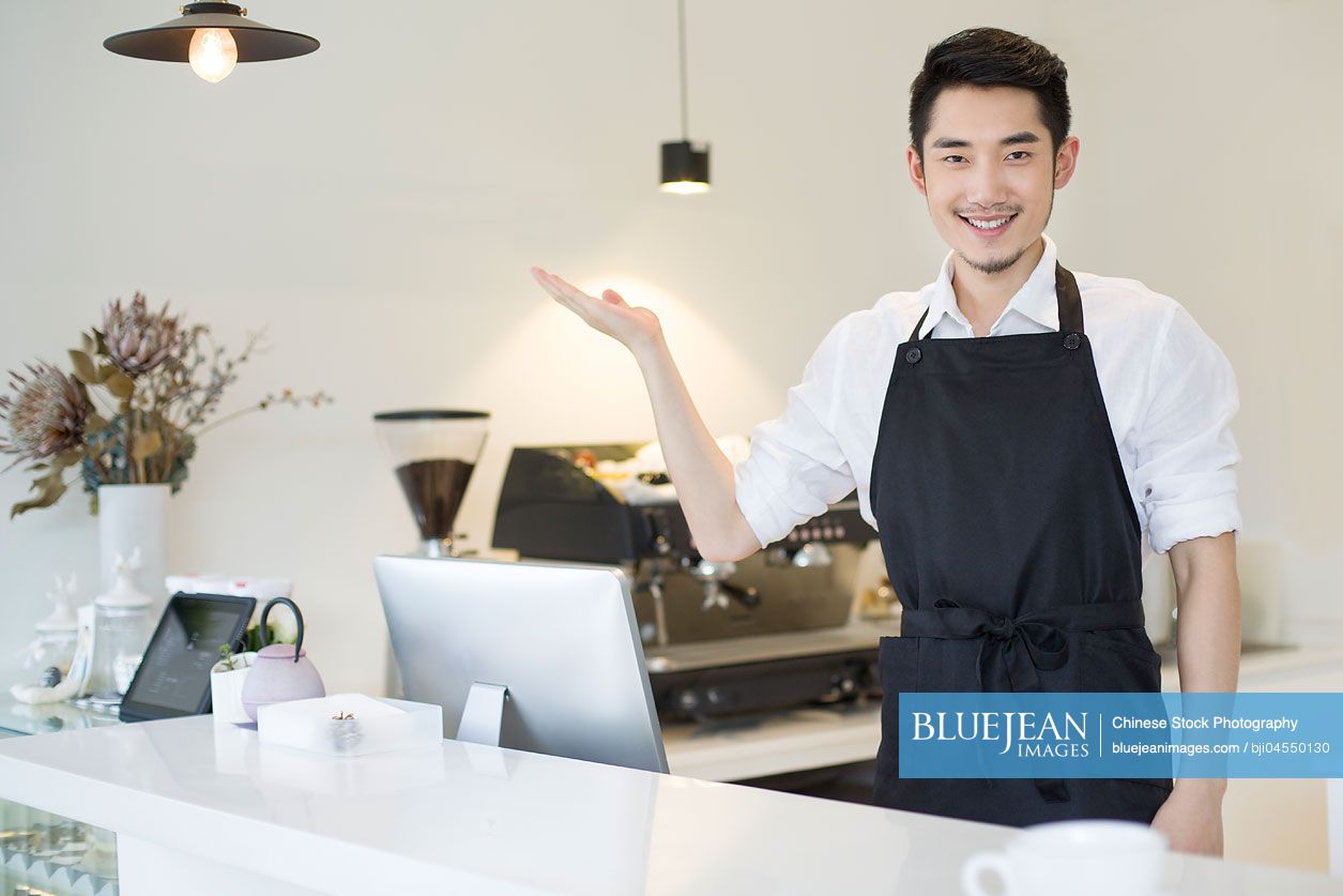 Chinese coffee shop owner-High-res stock photo for download