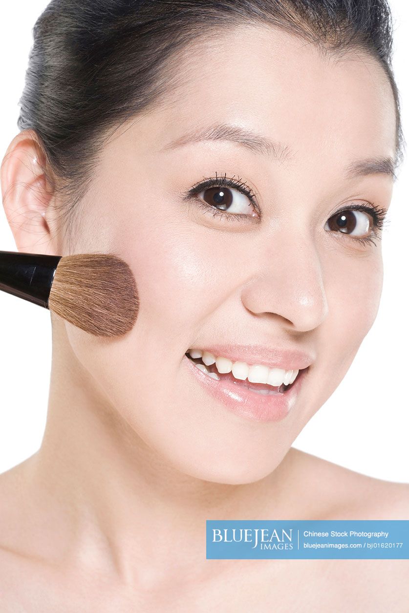 Young Chinese woman with a blusher-High-res stock photo for download