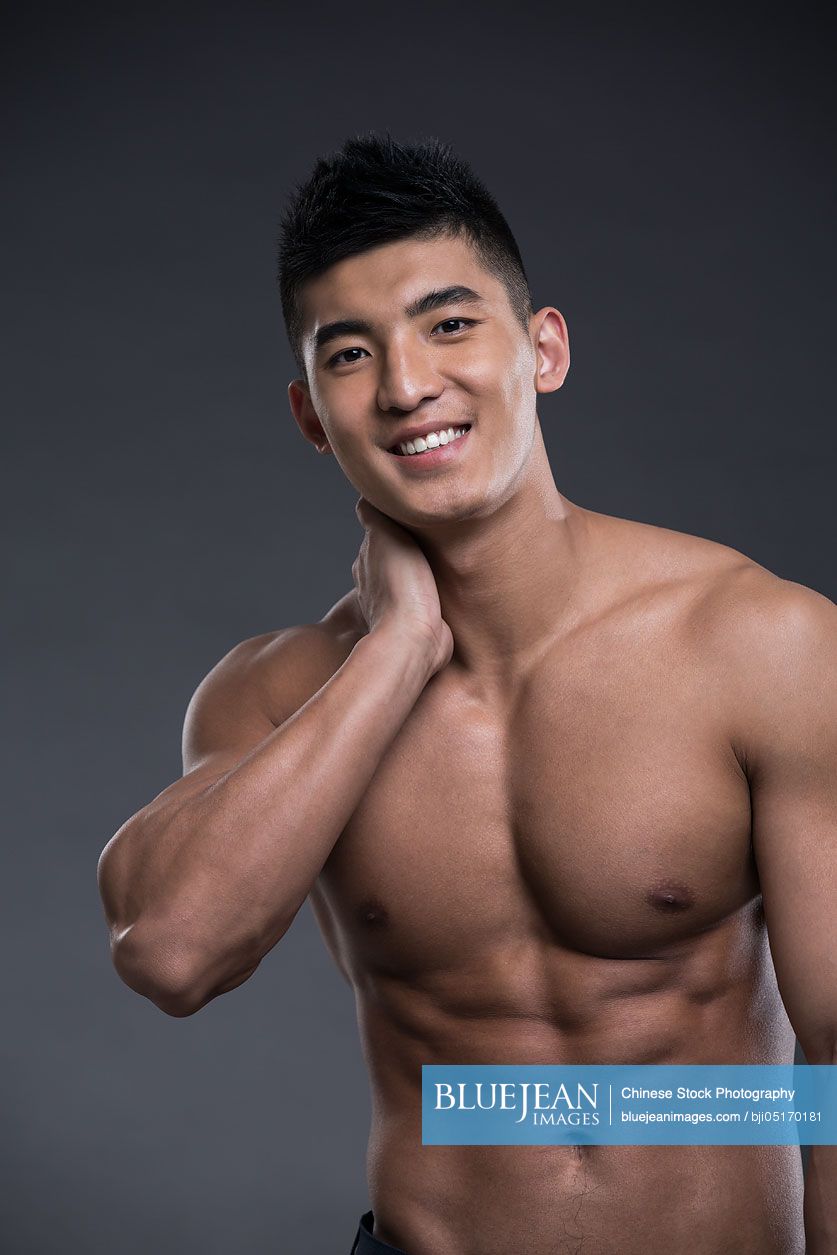 Portrait of young Chinese muscular man-High-res stock photo for download