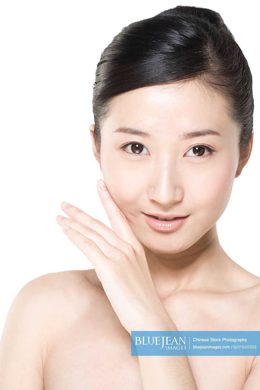 Portrait of beautiful young Chinese woman-High-res stock photo for download